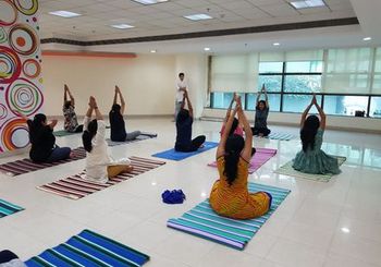 Benefits of Yoga as a Team-Building Activity at Work - Yoga Classes ...